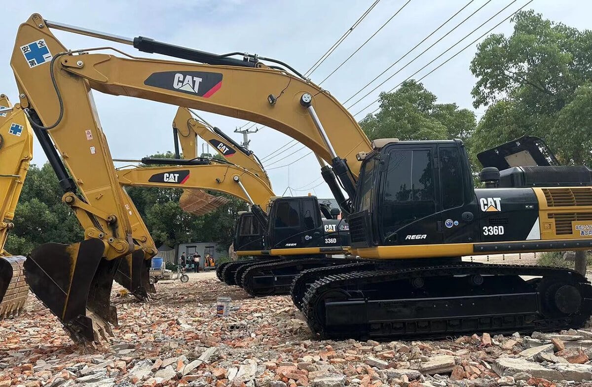What Are the Benefits of Purchasing a Certified Pre-Owned Excavator ...