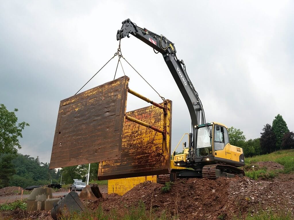 Excavator Lifting Capacity: Learn From 4 Important Aspects