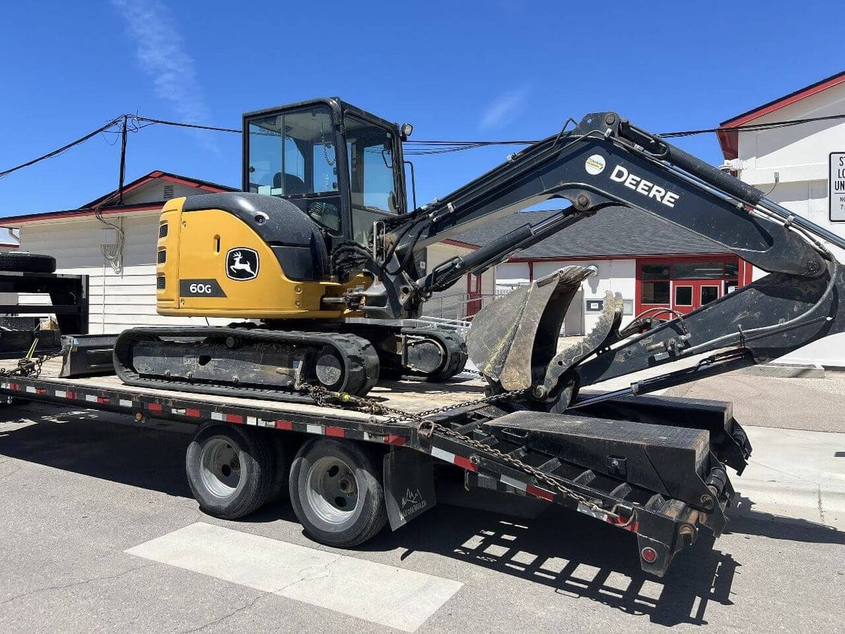 Mini Excavator Trailer: Learn It From 4 Important Aspects