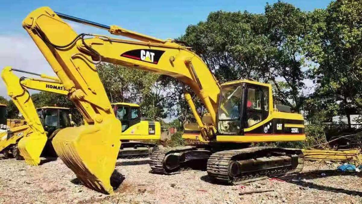 How to Operate Excavator?