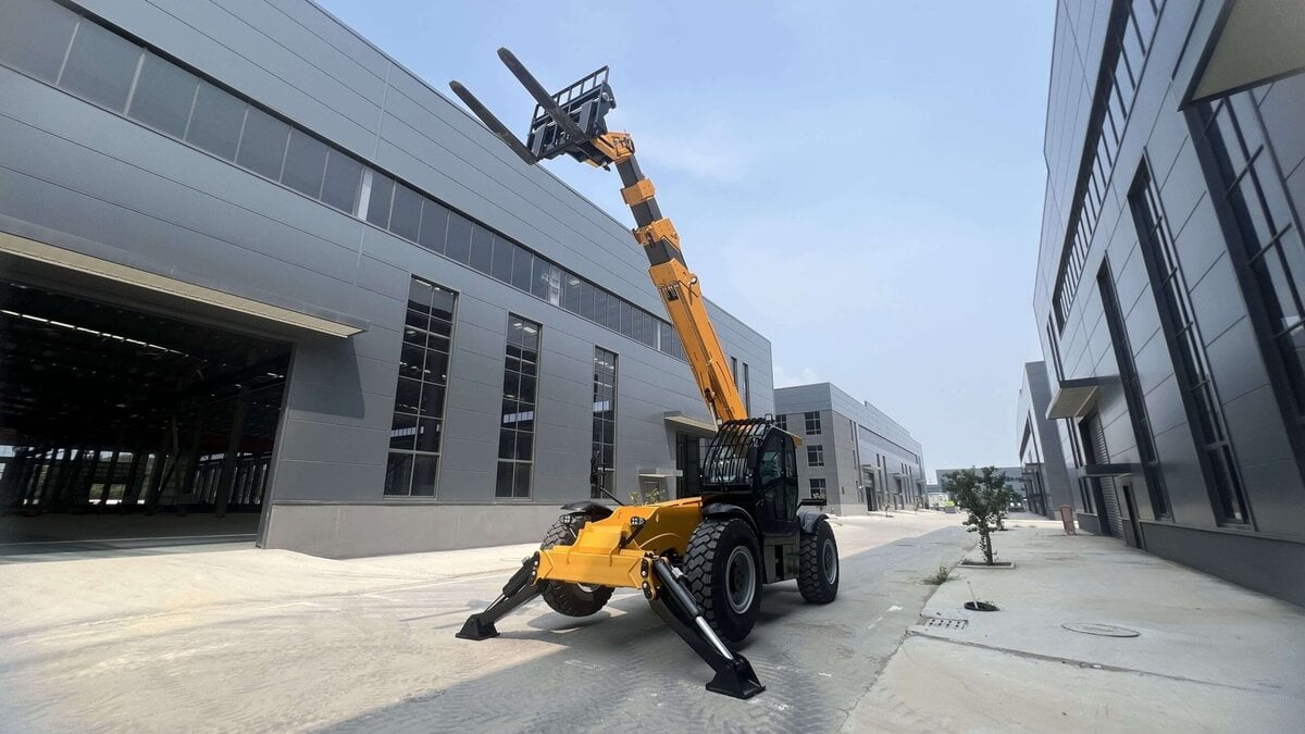 What Are the Main Types of Telehandler?